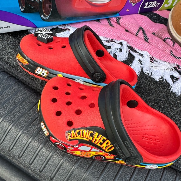 CROCS | Shoes | Lightning Mcqueen Crocs 5c Still Light Up | Poshmark